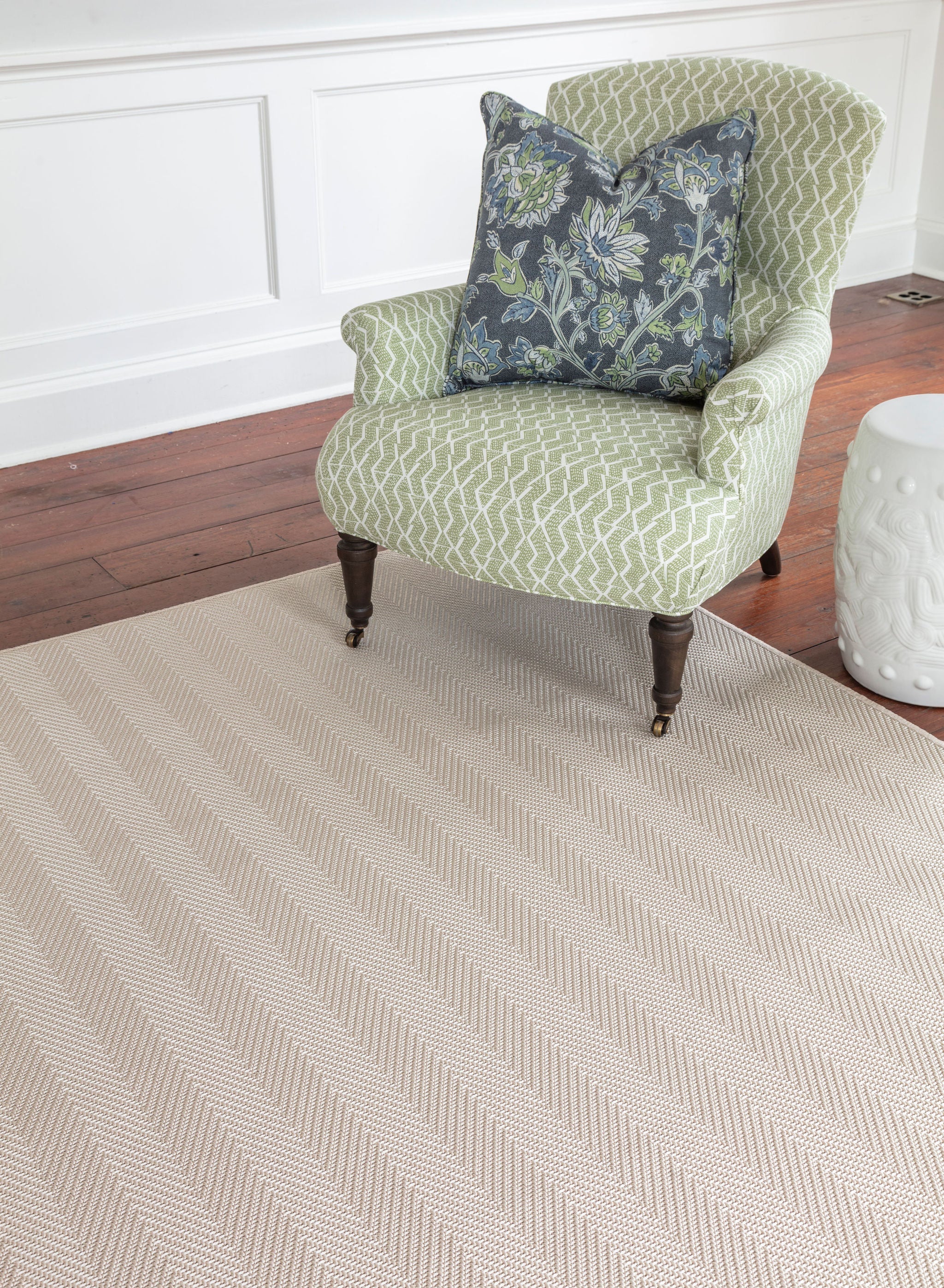 Weaving a World of Harmony: Balancing Rugs with Furniture and Layouts ...